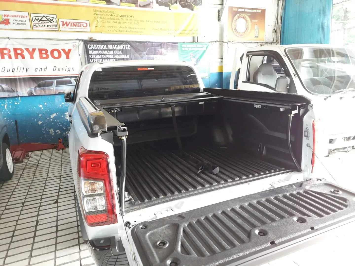Roller Lid CARRYBOY CB-789F-B Mitsubishi Triton 2023 | CB-789 | CARRY ...